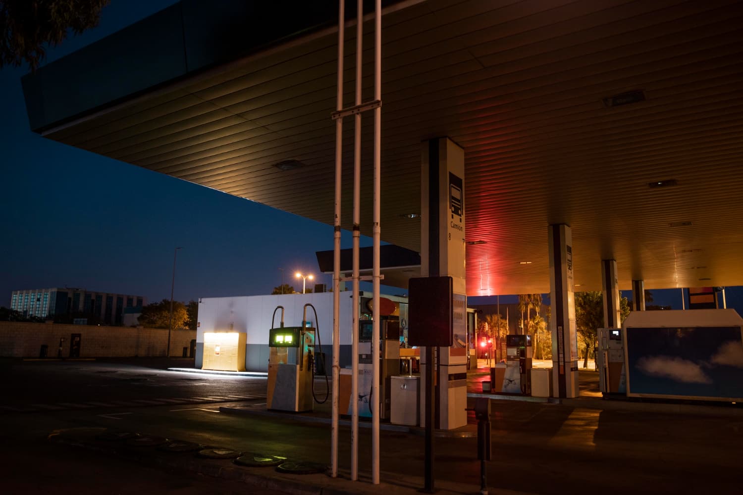 Gas Station Canopy Installation Services in Canada